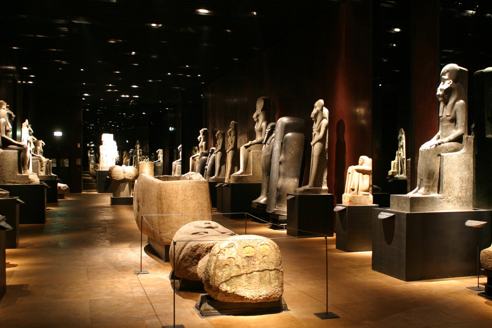 Day Trip to Giza Pyramids and Egyptian Museum | Egyptian Tours Empire
